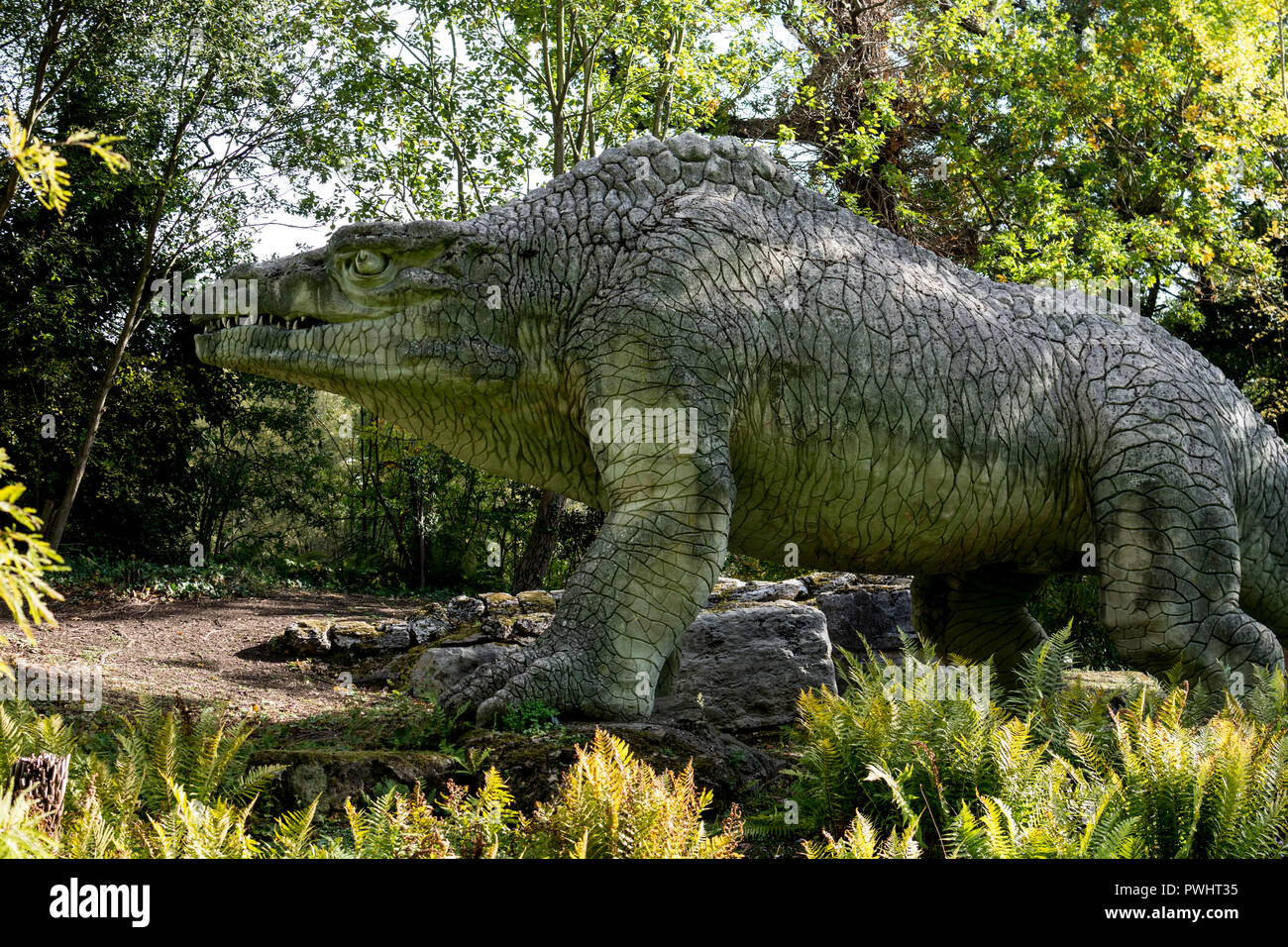 London monster hi-res stock photography and images - Alamy