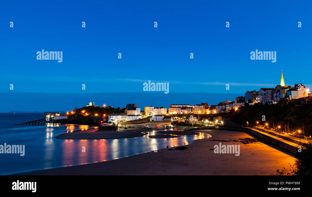 Tenby wales north beach historic hi-res stock photography and images ...