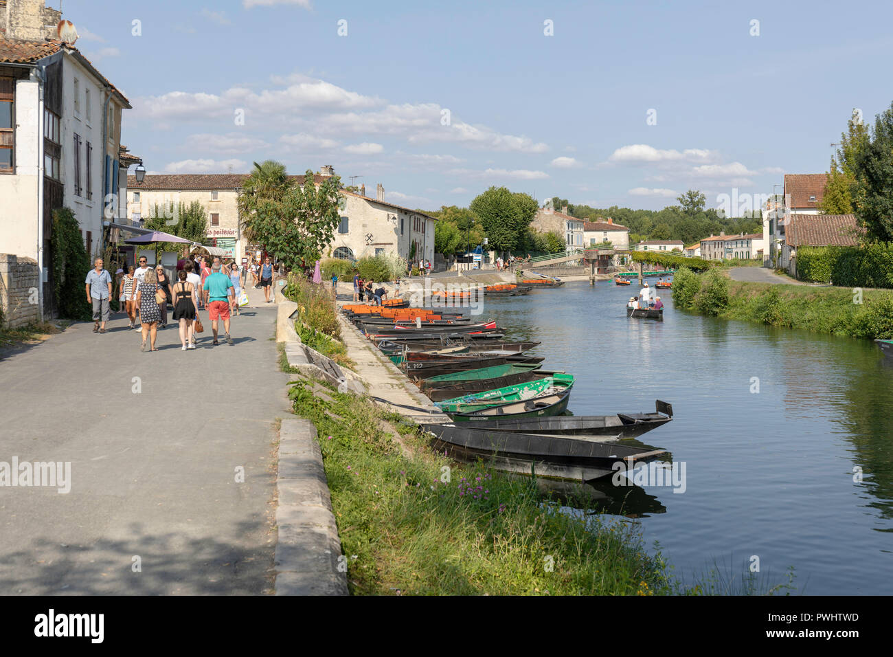 Holiday destination, Coulon, Marais Poitevin, France Stock Photo - Alamy