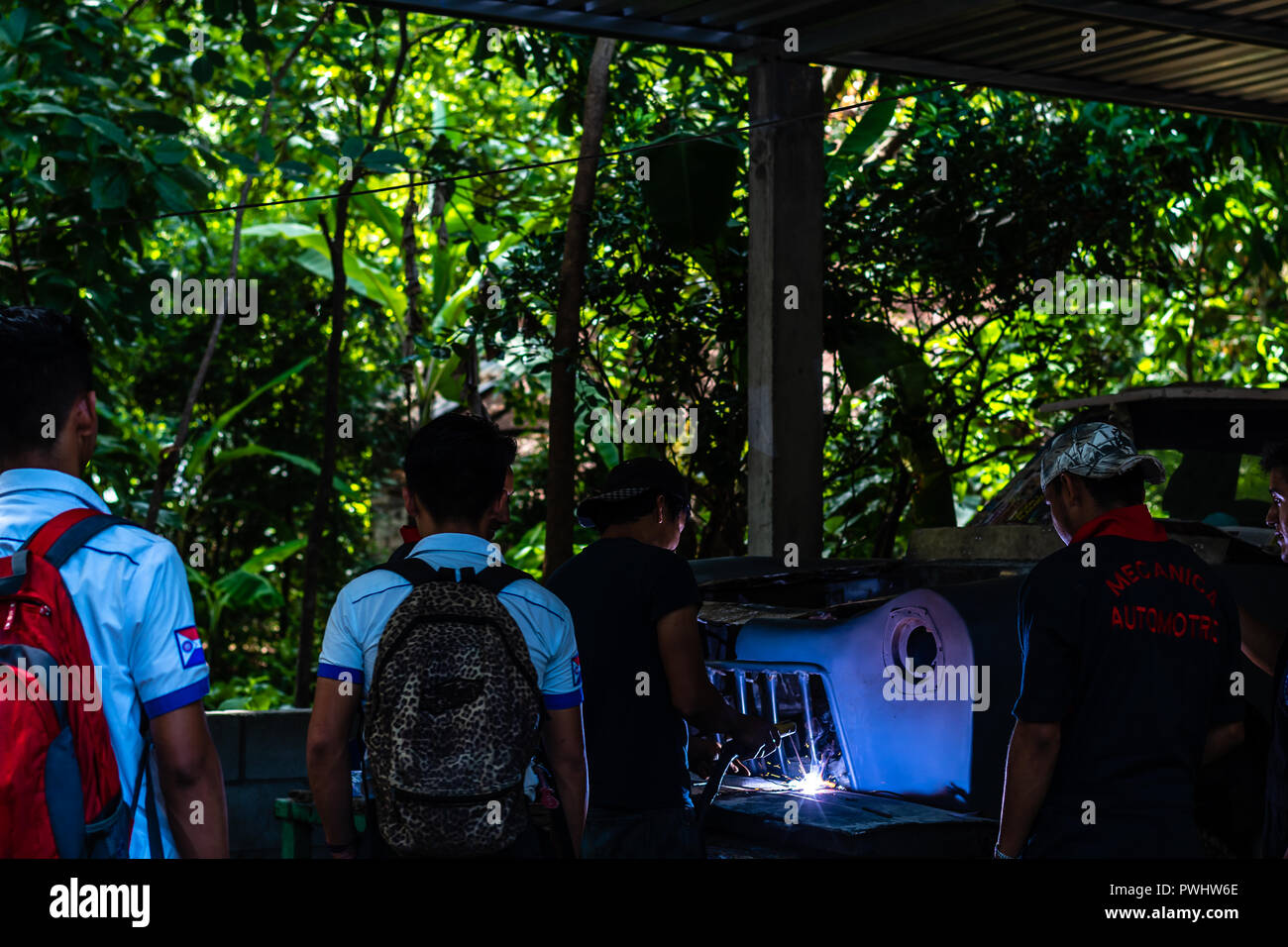 welding class in guatemalan college Stock Photo - Alamy
