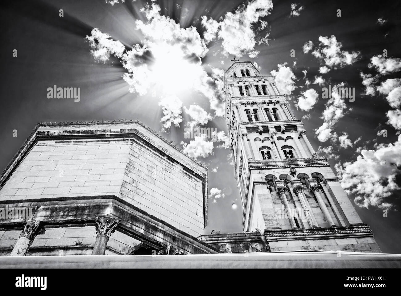 Light rays in mausoleum hi-res stock photography and images - Alamy