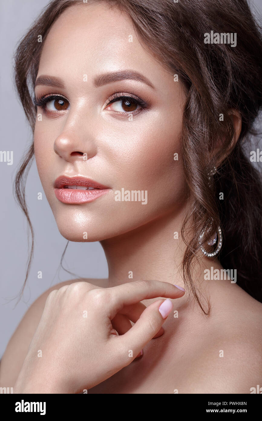Beautiful girl with classic make up. Beauty face Stock Photo - Alamy
