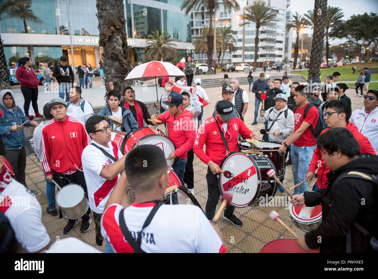 Peruvian team supporter hi-res stock photography and images - Alamy