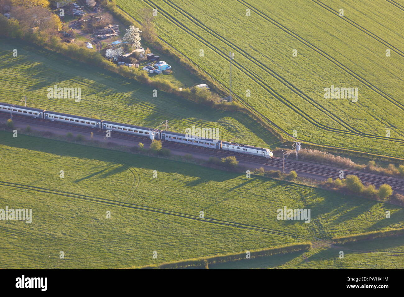 Train on east coast main line hi-res stock photography and images - Alamy