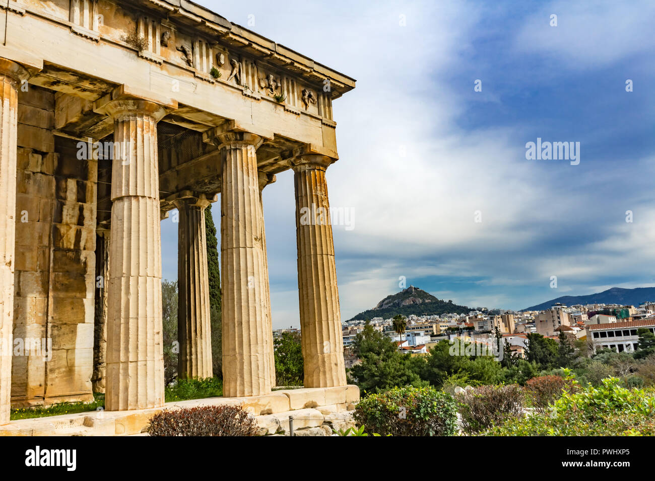 Ancient greek culture working hi-res stock photography and images - Alamy