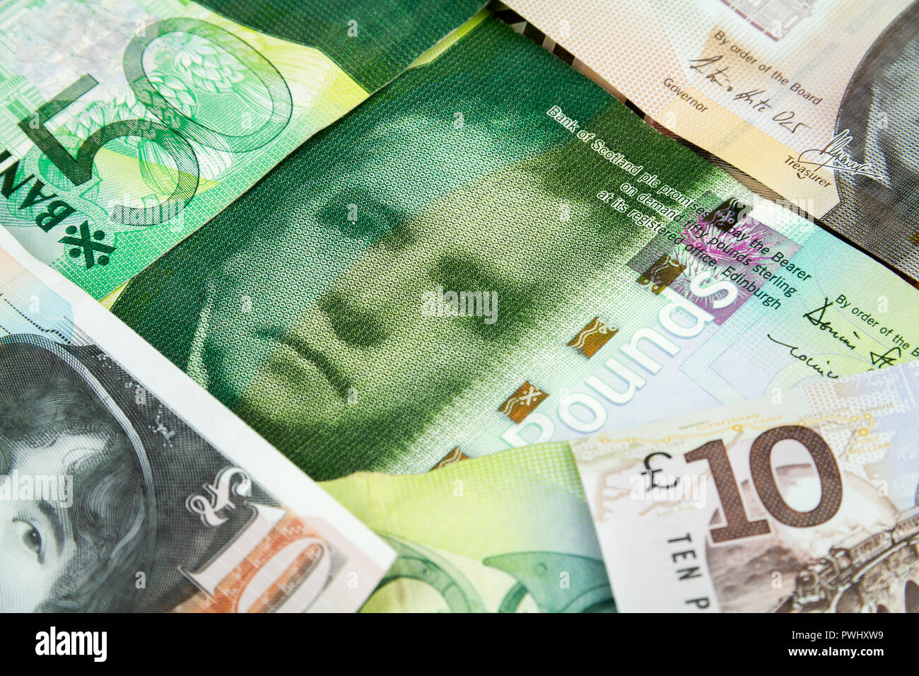 Plastic notes scottish hi-res stock photography and images - Alamy