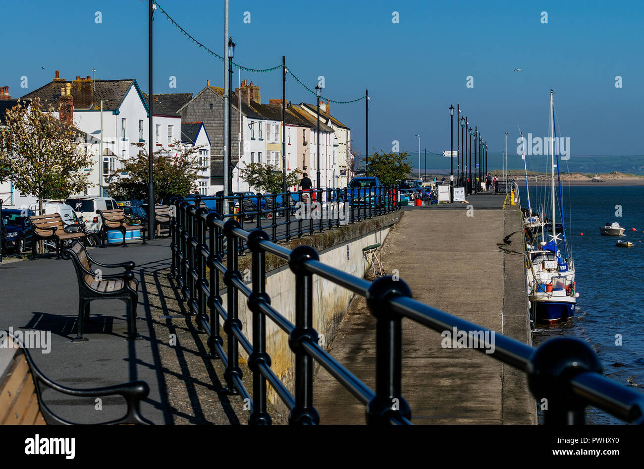 Appledore ferry hi-res stock photography and images - Alamy