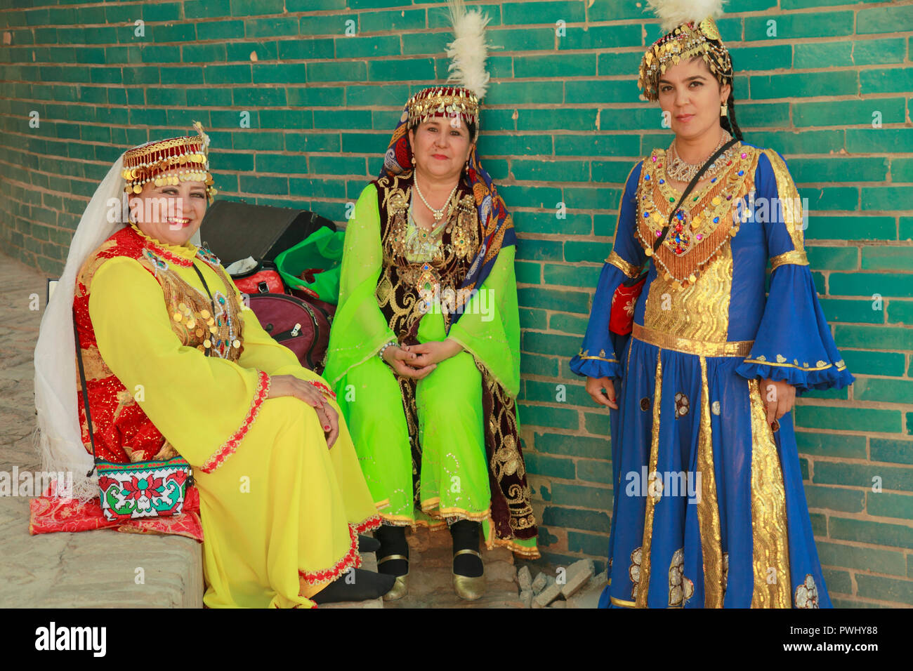 Uzbekistan, Khiva, women, traditional dress, Magic of Dance Festival ...