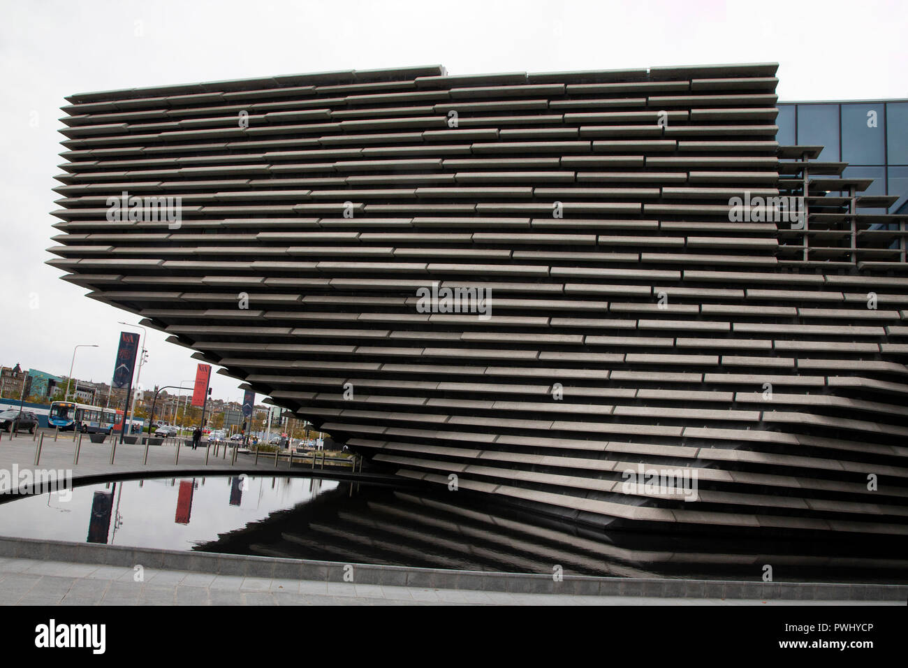 The Dundee Victoria and Albert Museum of Design Stock Photo - Alamy