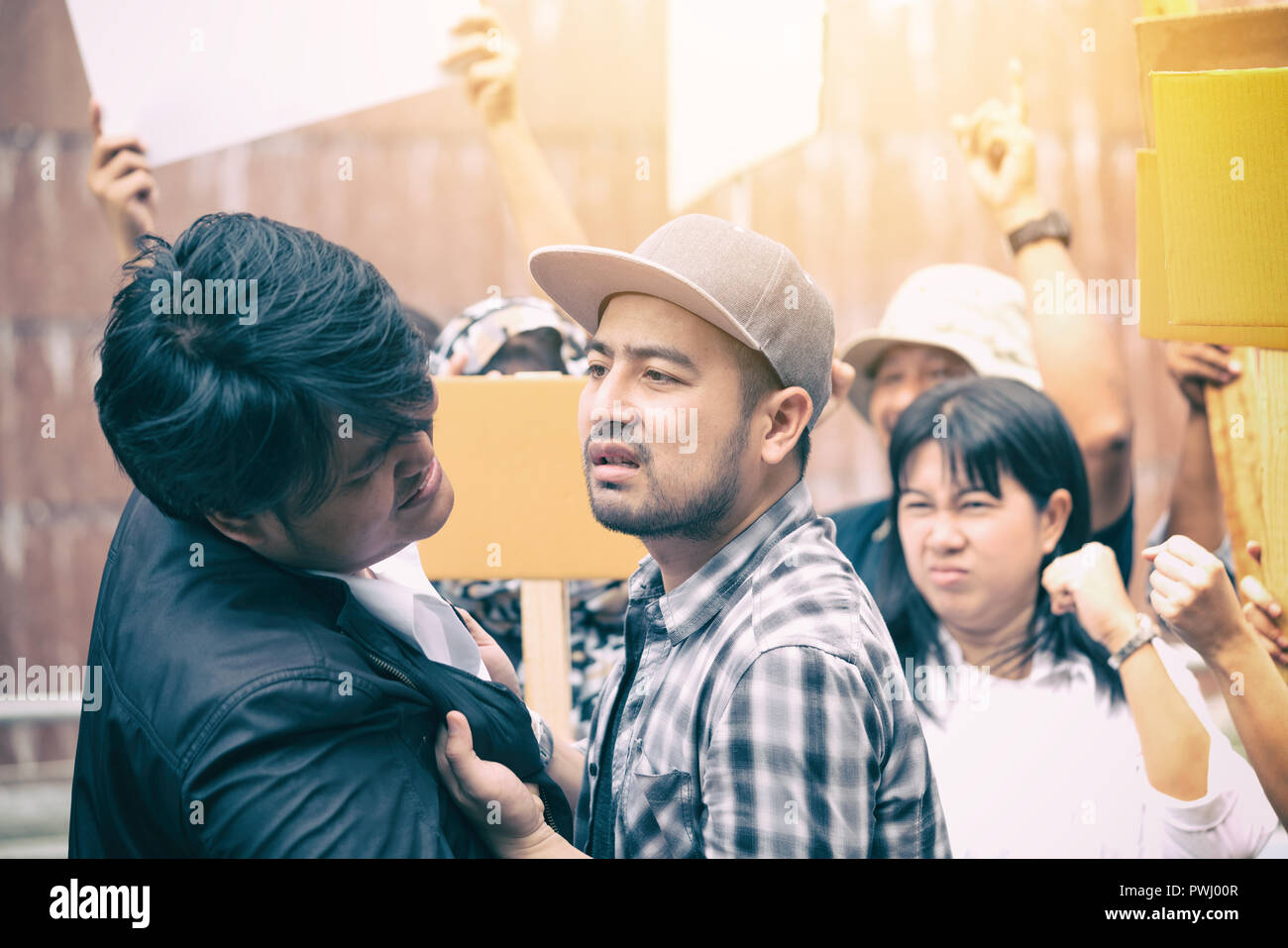 Attacked people street hi-res stock photography and images - Alamy