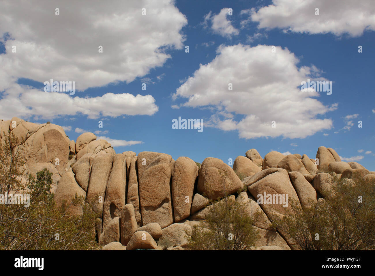 Rock Formations at Jumbo Rocks Campground, Joshua Tree National Park ...
