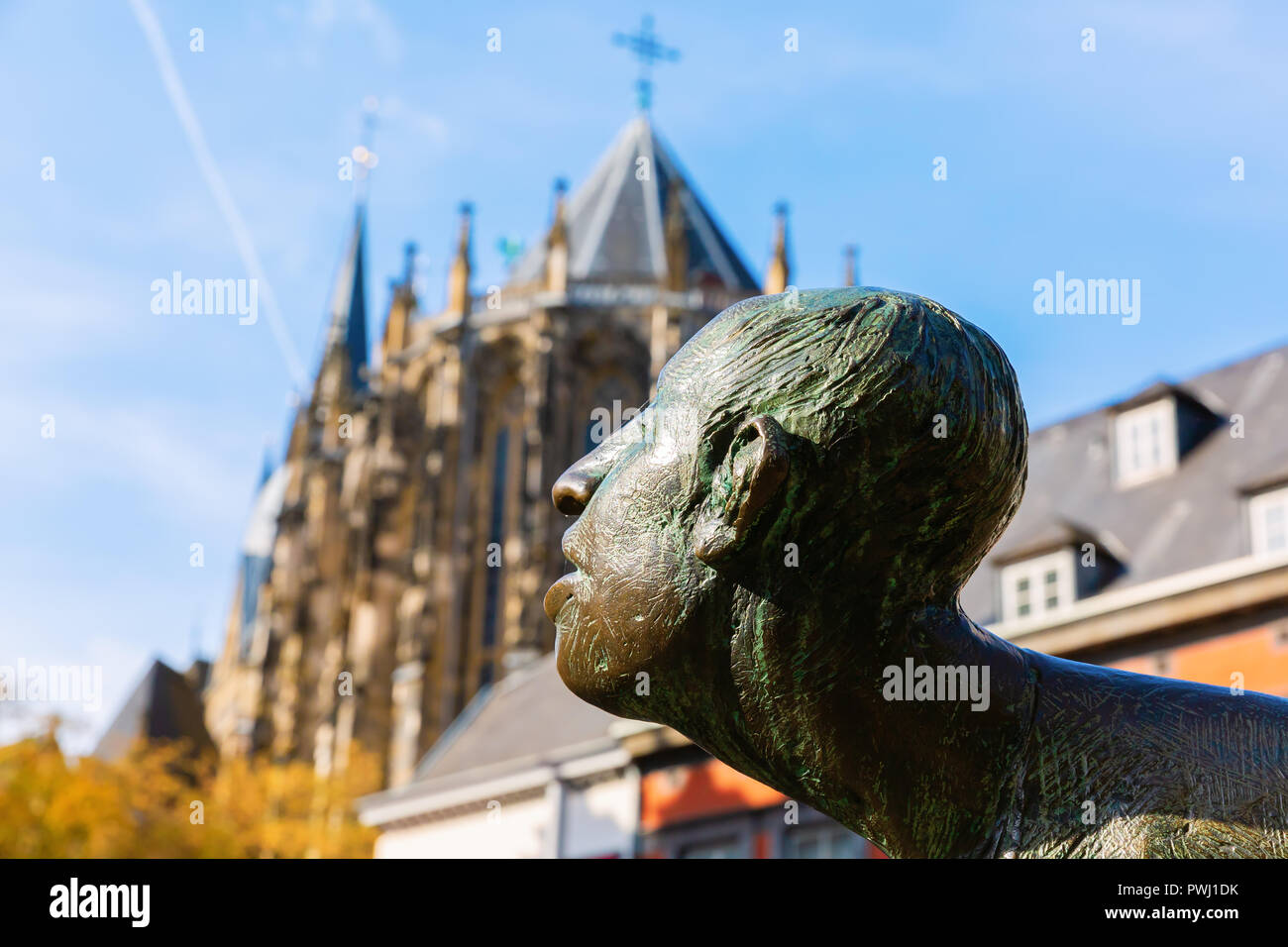 Bronze sculpture aachen hi-res stock photography and images - Alamy