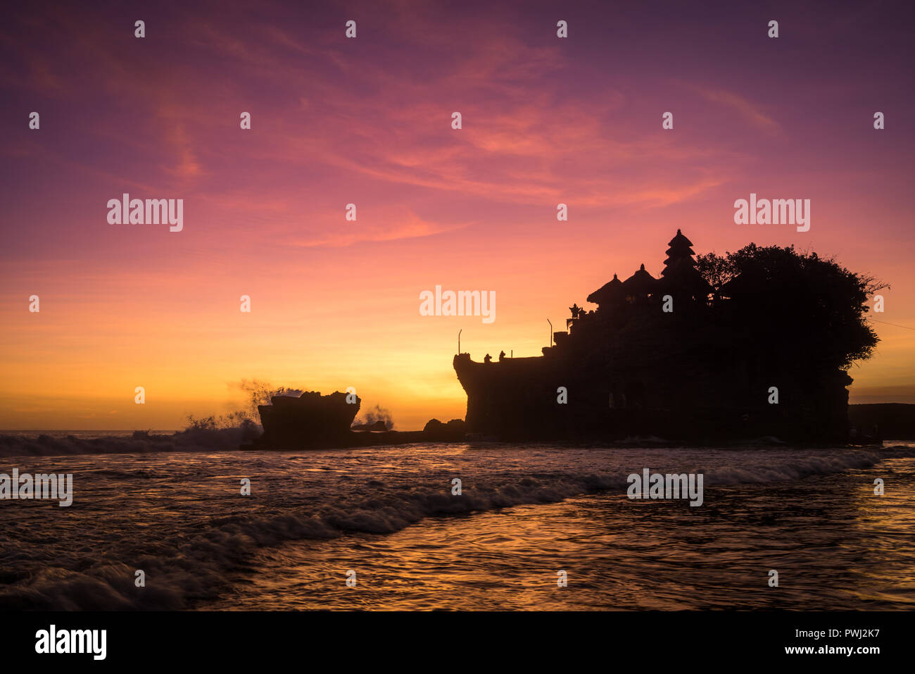 Sunset at Tanah Lot temple - Bali, Indonesia Stock Photo - Alamy