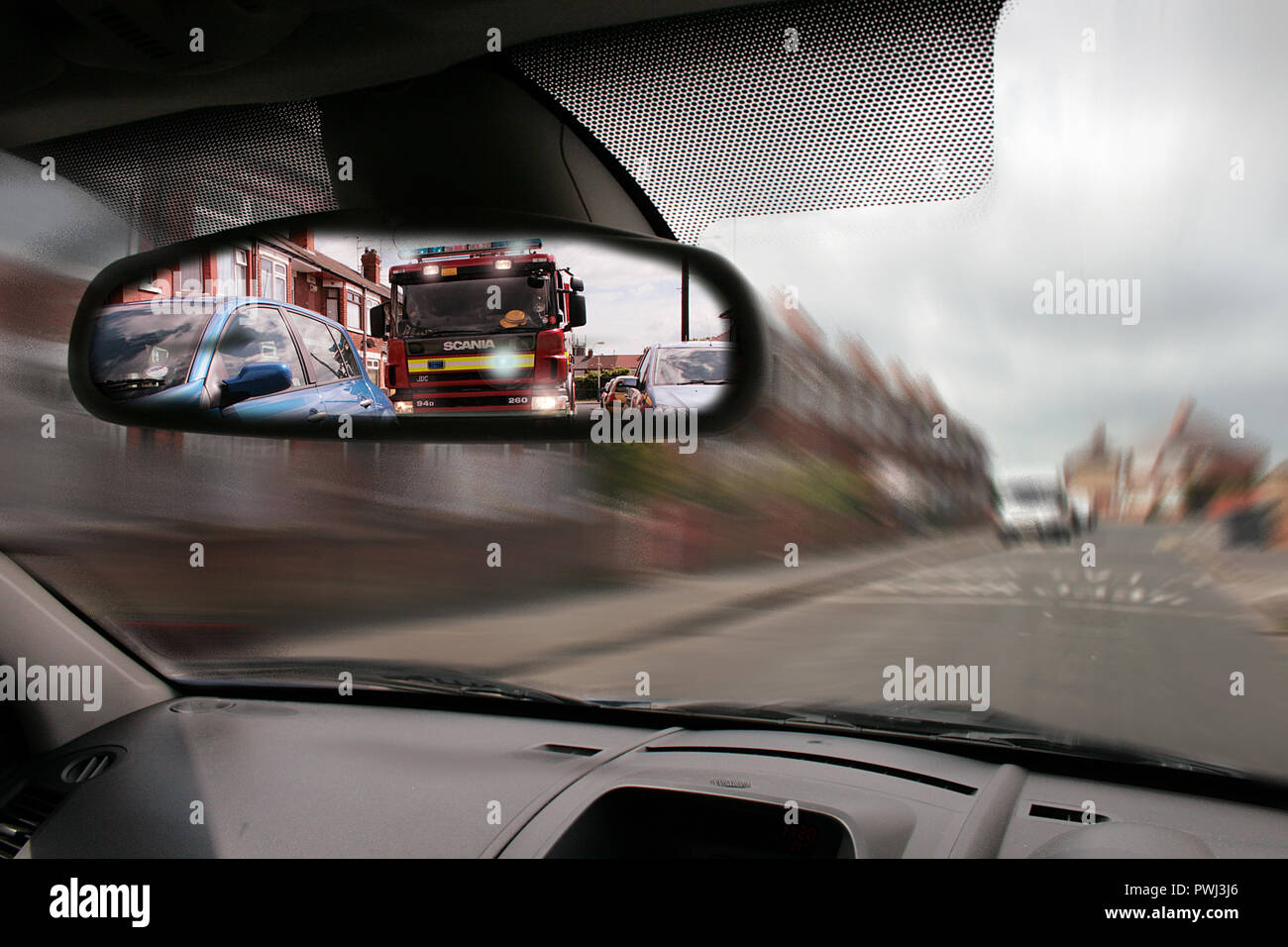 Fire station traffic lights hi-res stock photography and images - Alamy