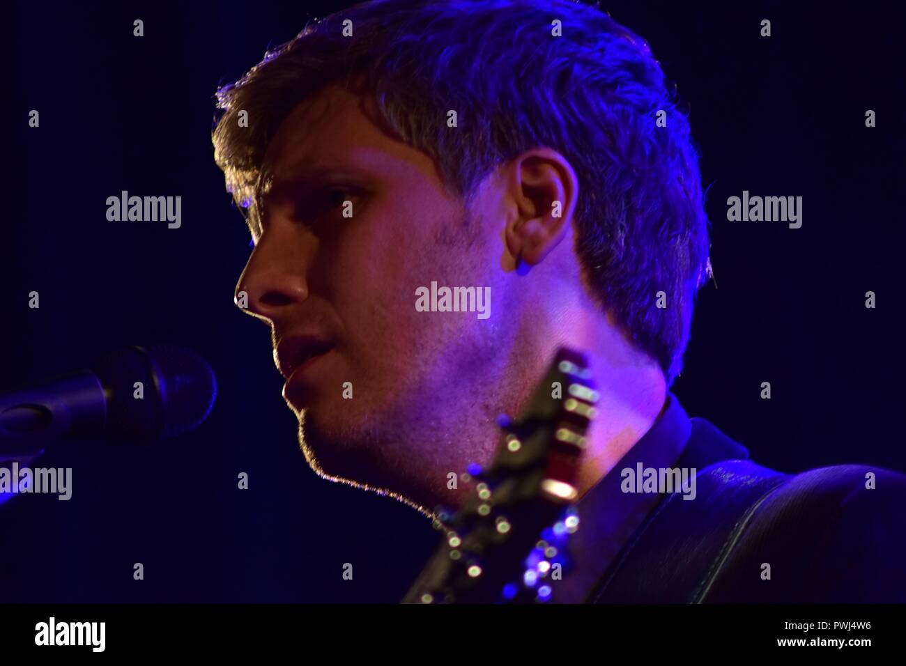 Scott matthews singer hi-res stock photography and images - Alamy