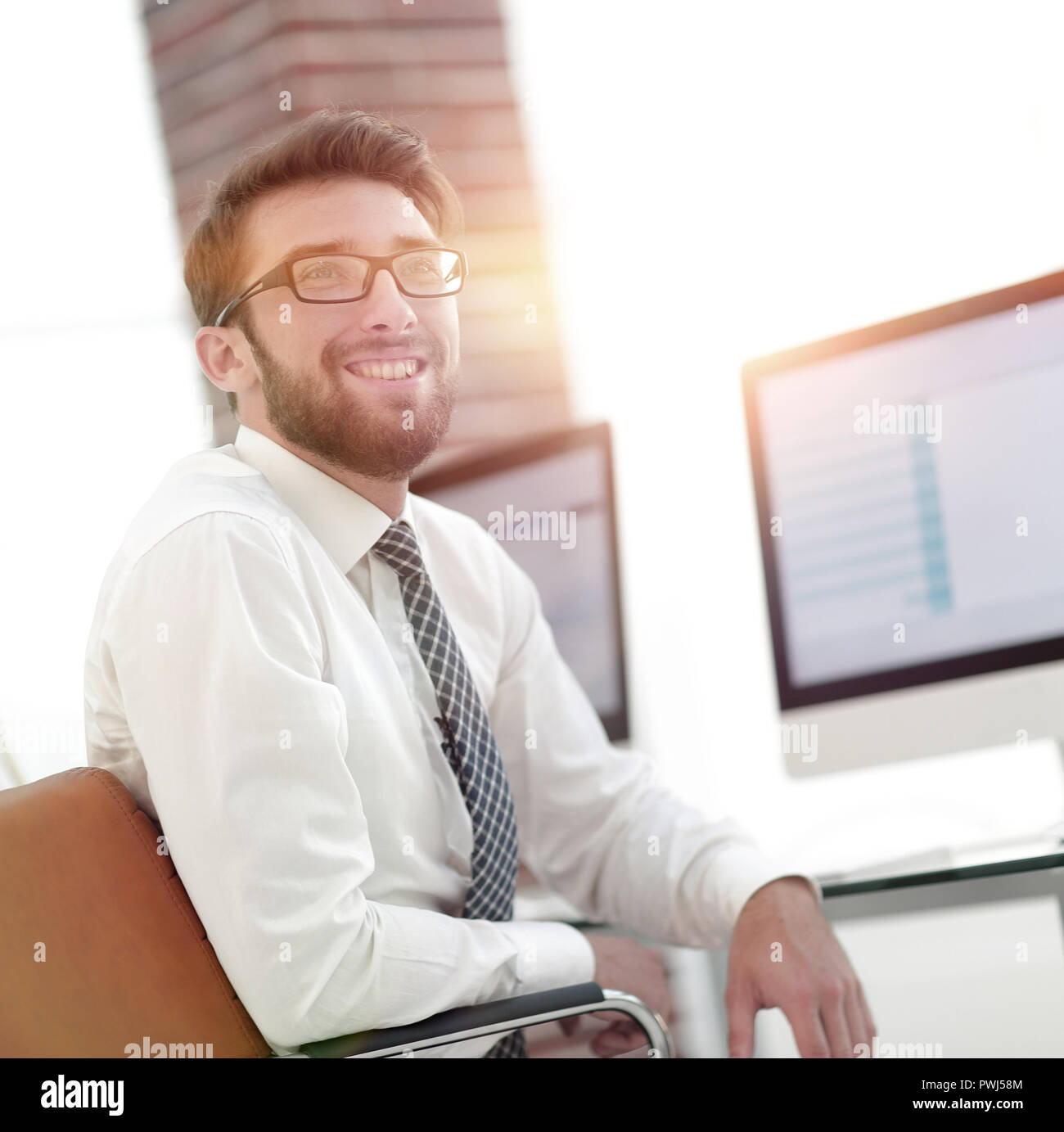 Experienced programmer hi-res stock photography and images - Alamy