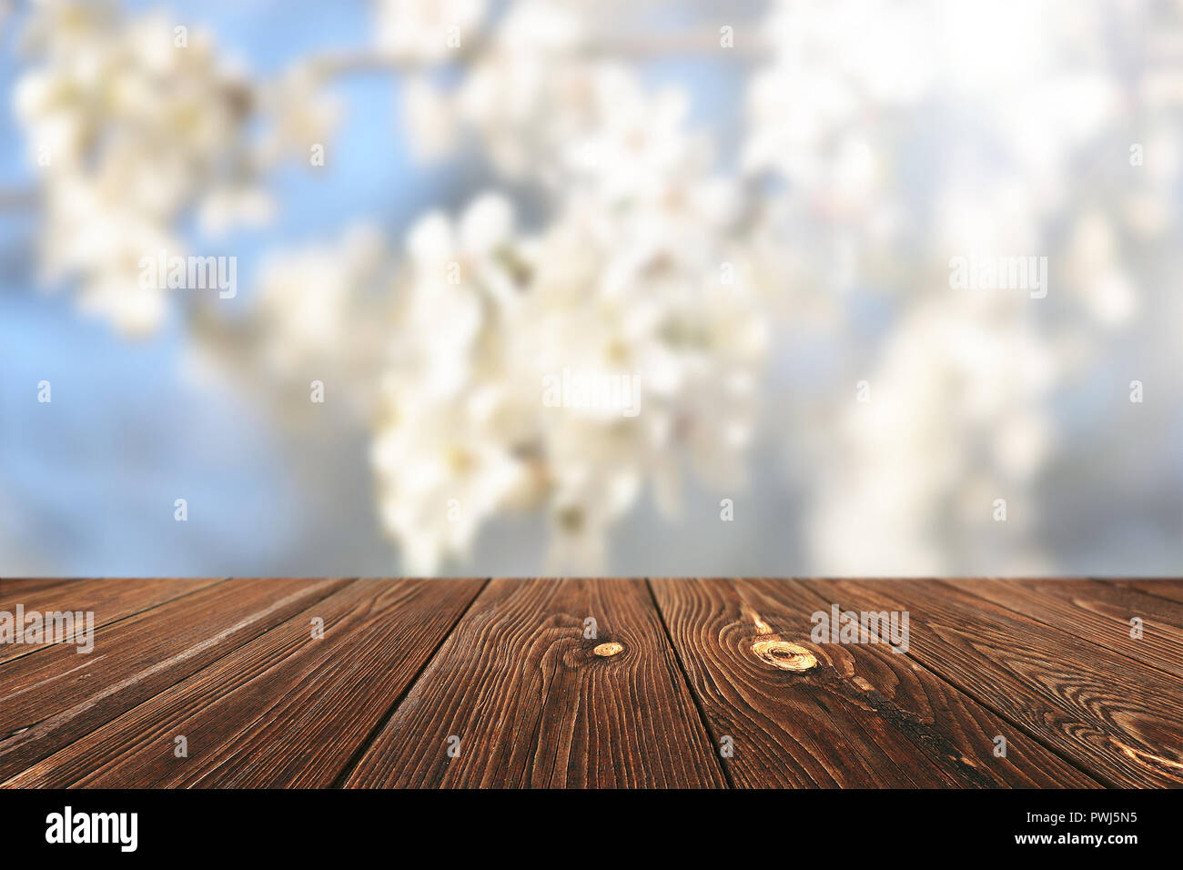 empty table for display montages Stock Photo - Alamy