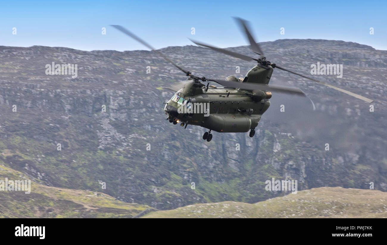 Chinook low level training hi-res stock photography and images - Alamy