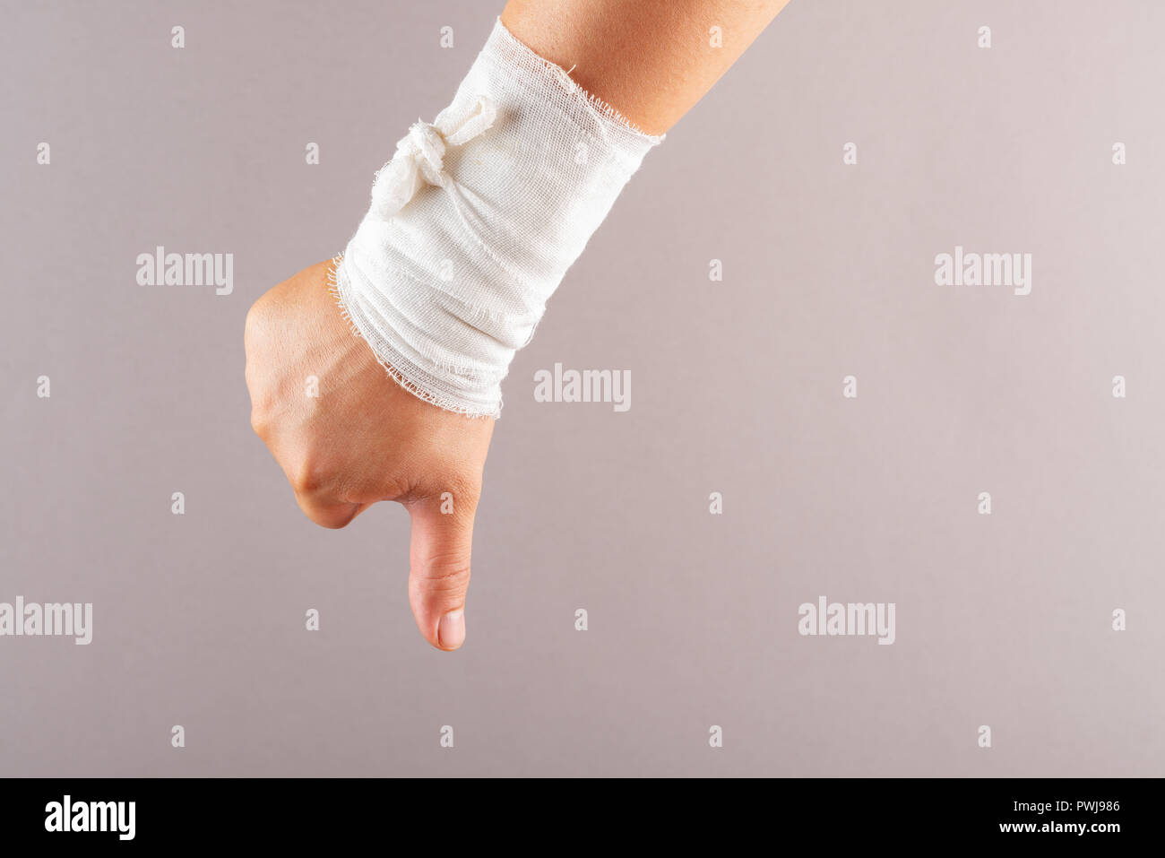 Nagative sign hi-res stock photography and images - Alamy