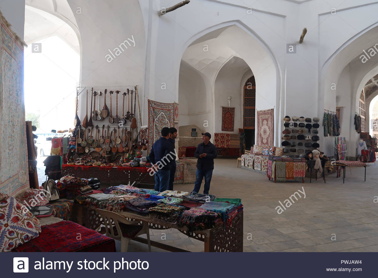 Toqi Telpak Furushon High Resolution Stock Photography and Images - Alamy