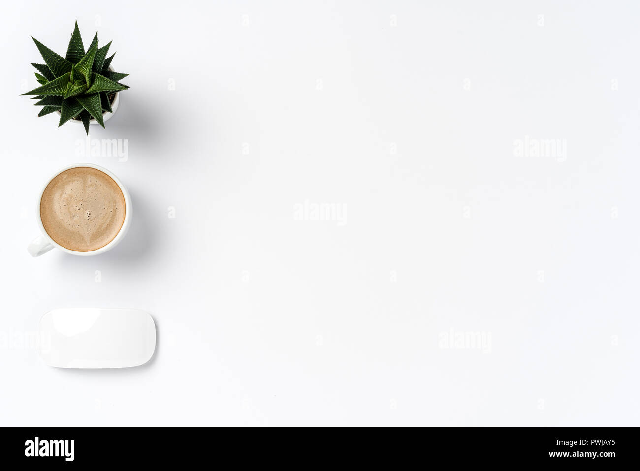 Overhead mouse hi-res stock photography and images - Alamy