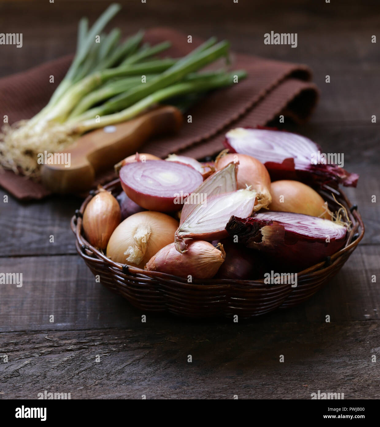 natural organic onions of different varieties Stock Photo - Alamy