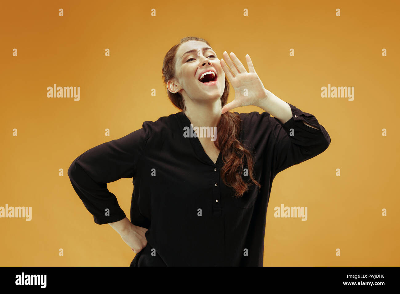 Do not miss. Young casual woman shouting. Shout. Crying emotional woman ...