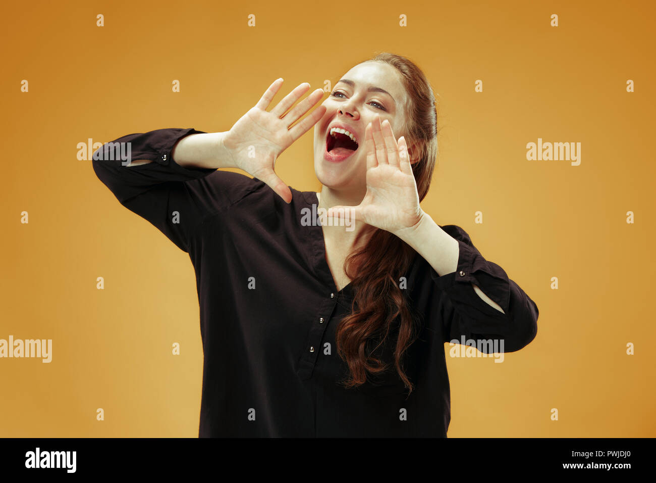 Do not miss. Young casual woman shouting. Shout. Crying emotional woman ...