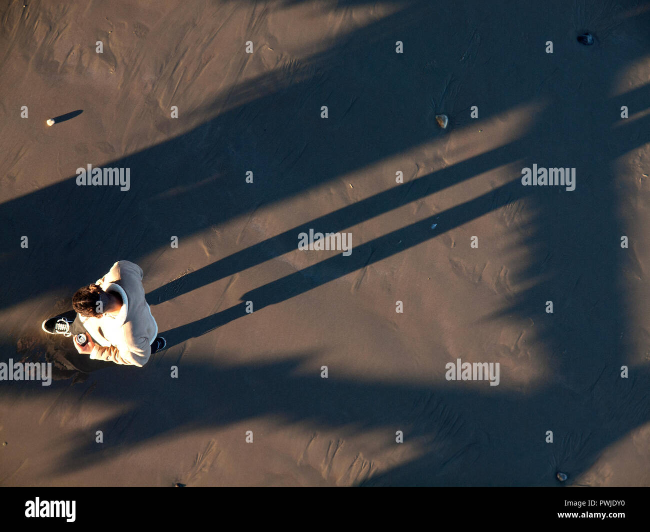 Long shadows beach hi-res stock photography and images - Alamy