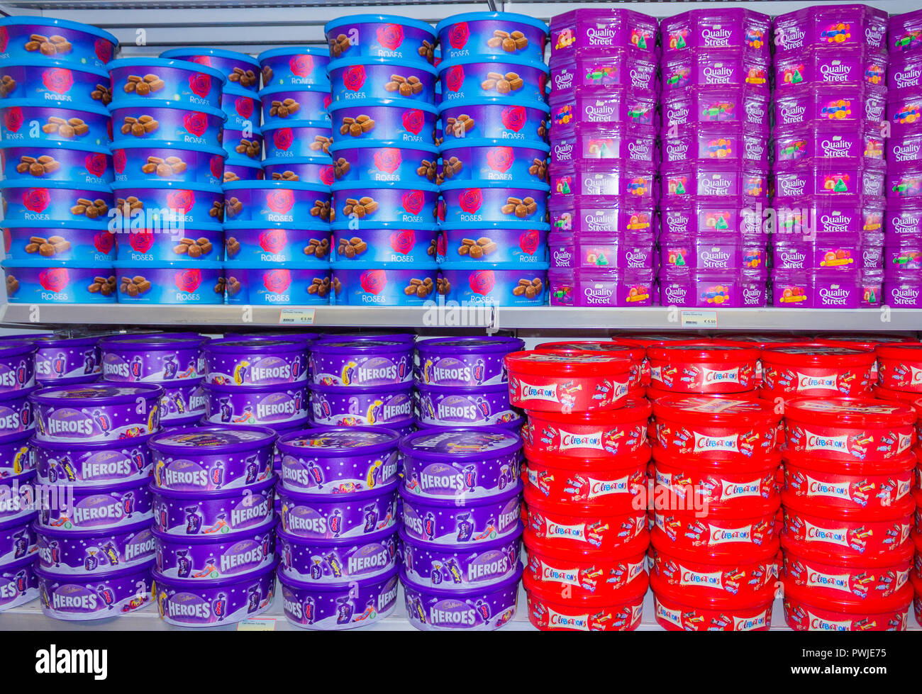 Cadbury roses chocolates hi-res stock photography and images - Alamy