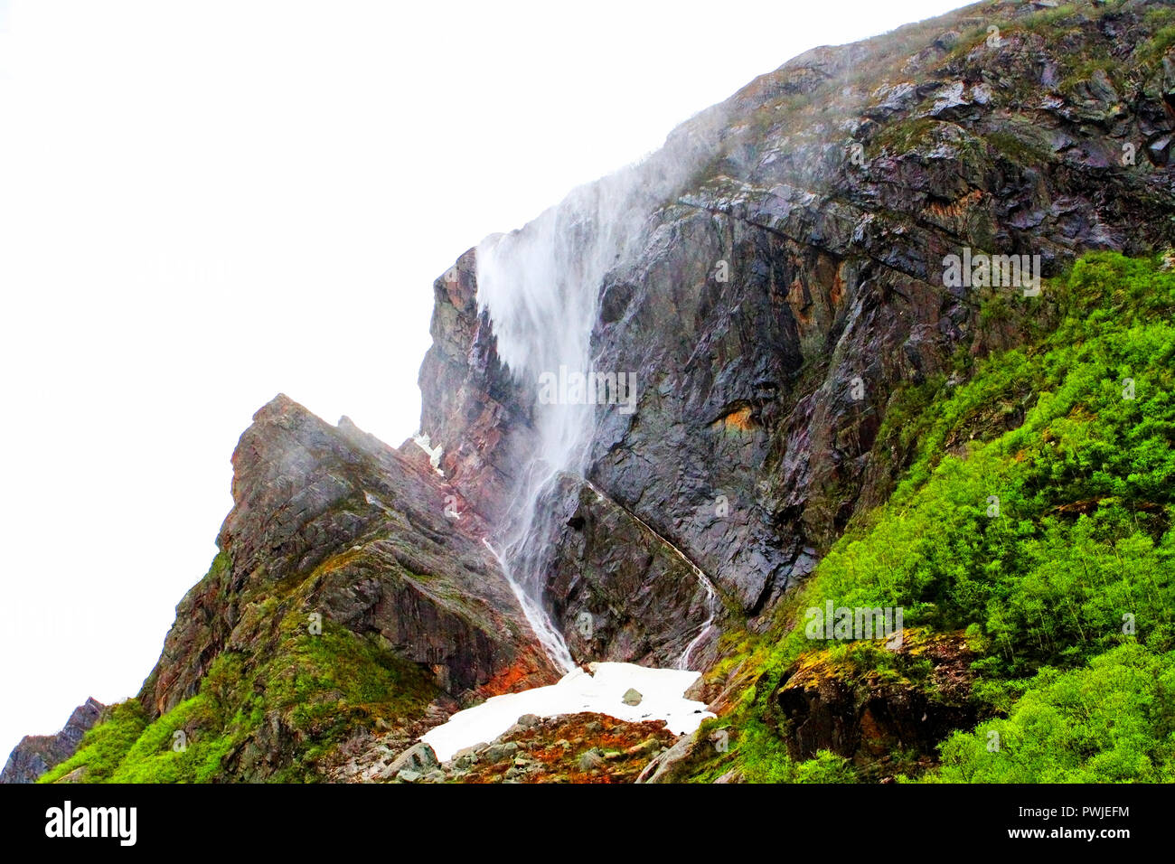 Water falls in Western Brook Pond, Gros Morne National Park ...