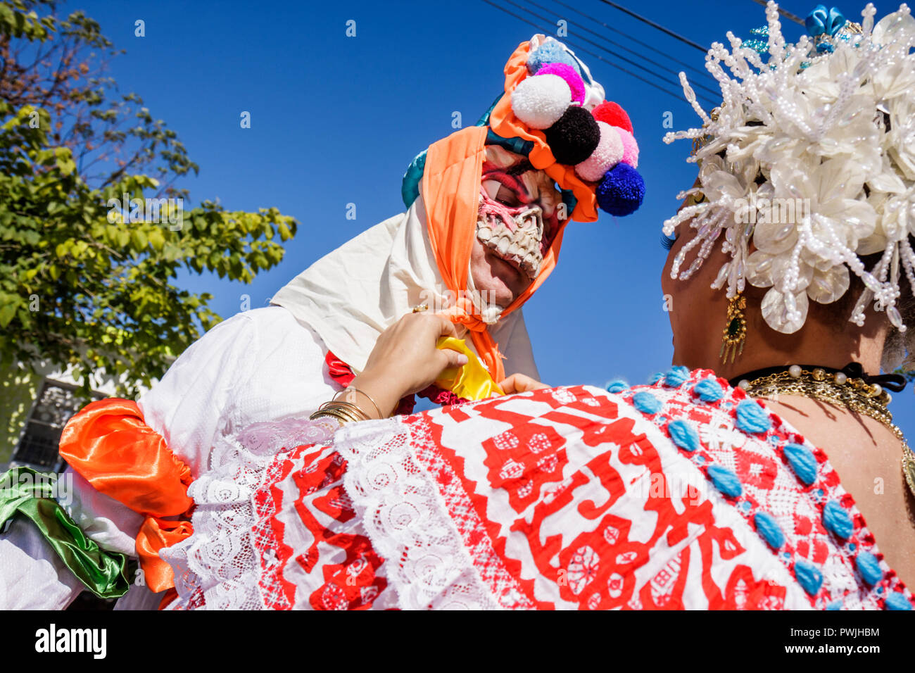 Pollera parade hi-res stock photography and images - Alamy