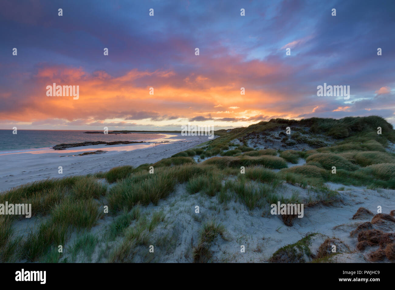Sunset over Balranald beach, RSPB nature reserve, Isle of North Uist ...