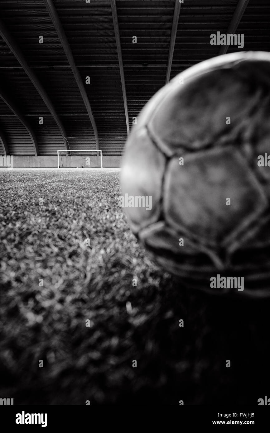 Indoor football pitch hi-res stock photography and images - Alamy