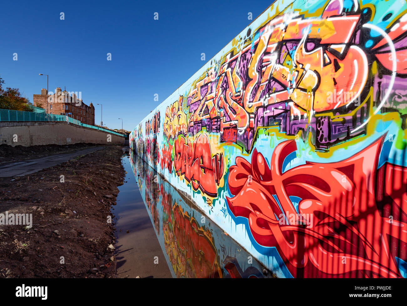 Wall graffiti art hi-res stock photography and images - Alamy