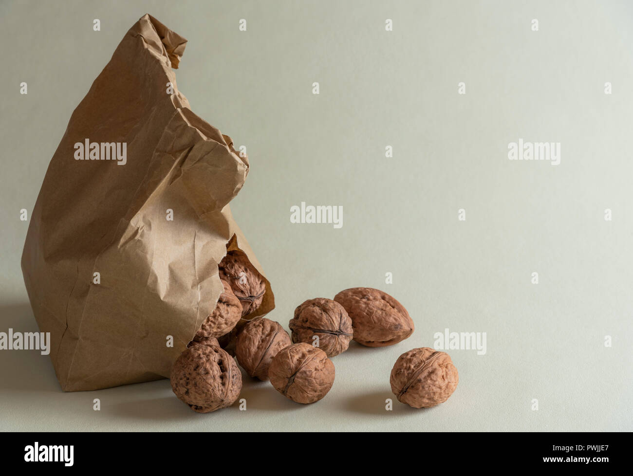 Broken paper bag hi-res stock photography and images - Alamy