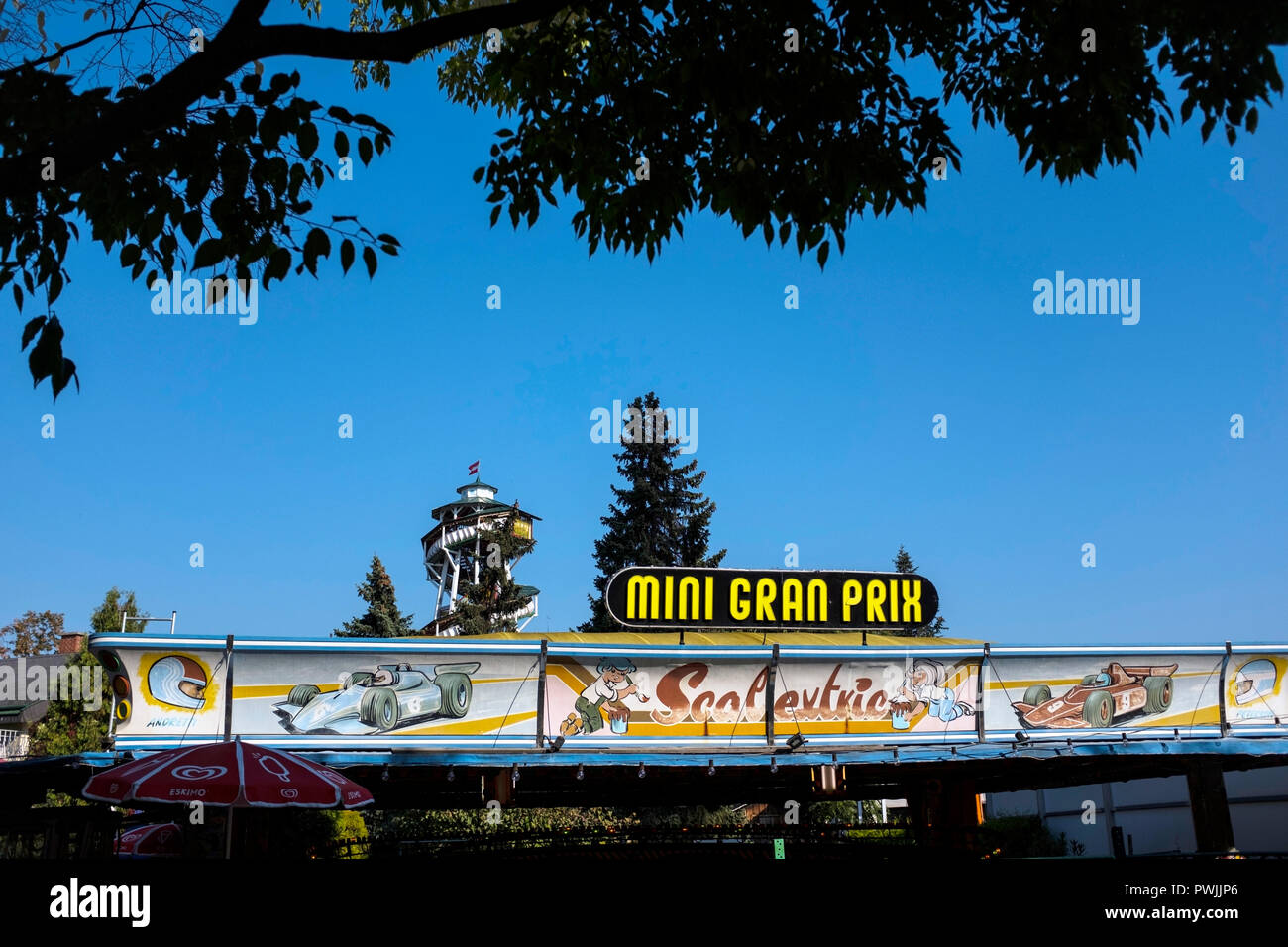 Funfair rides at Prater amusement park, Vienna, Austria Stock Photo - Alamy