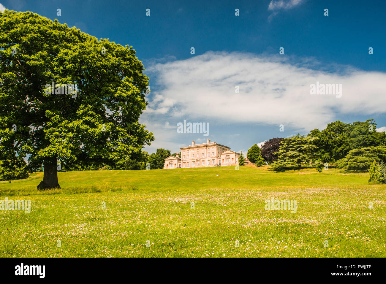 Medow hall hi-res stock photography and images - Alamy