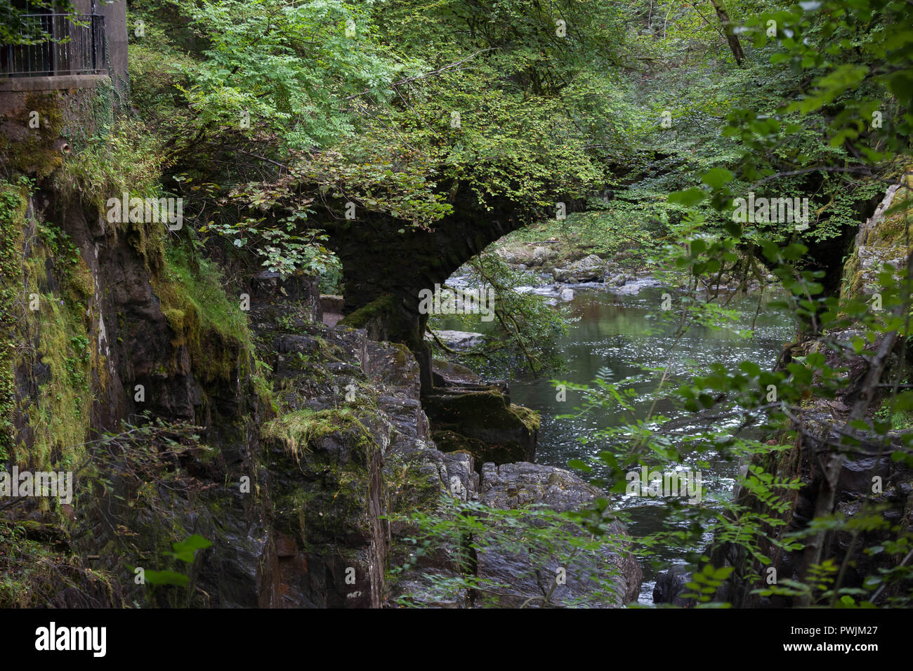 Dunkeld bridge hi-res stock photography and images - Alamy