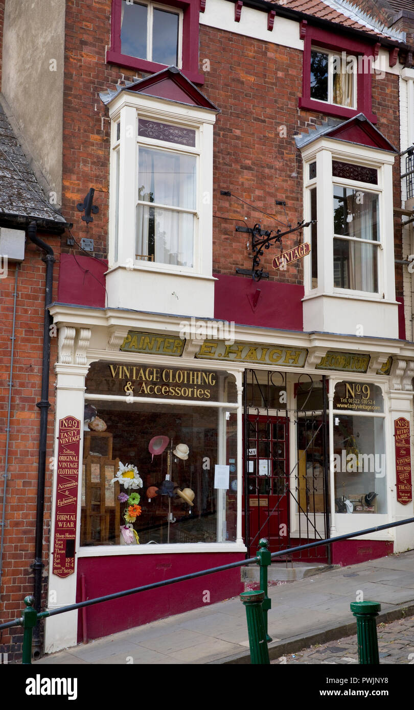 Steep hill shops shopping lincoln hi-res stock photography and images ...