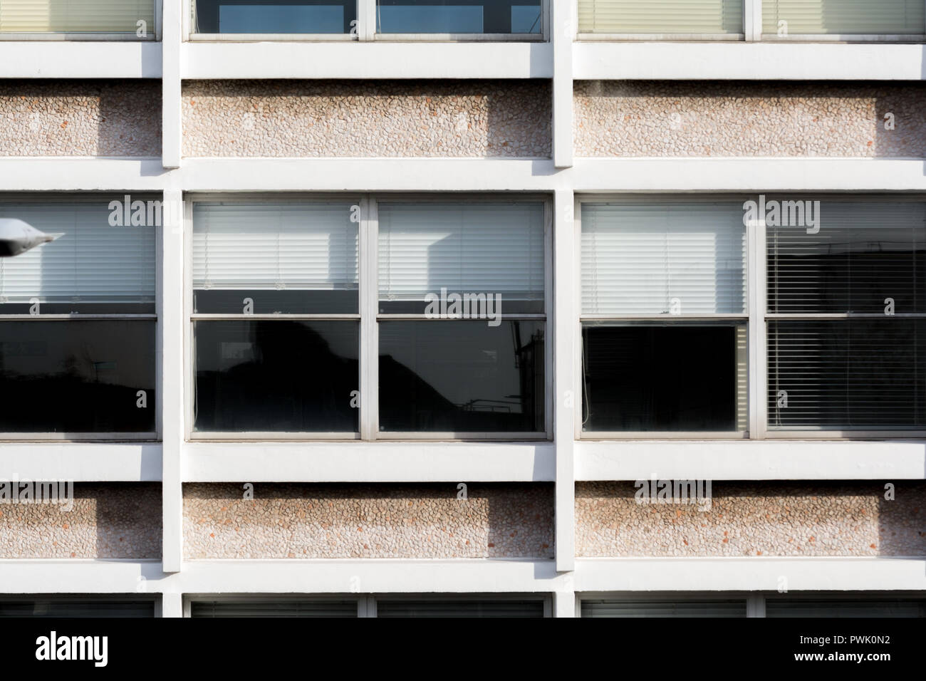 Run down high rise building hi-res stock photography and images - Alamy