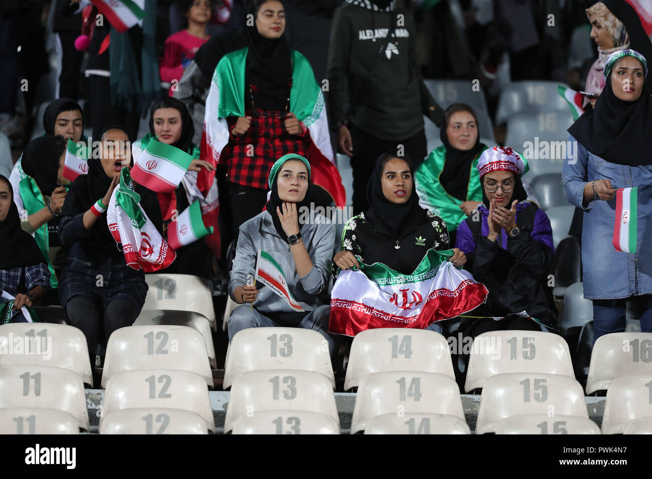 Tehran, Iran. 16th Oct, 2018. Iranian women in the stands during an ...