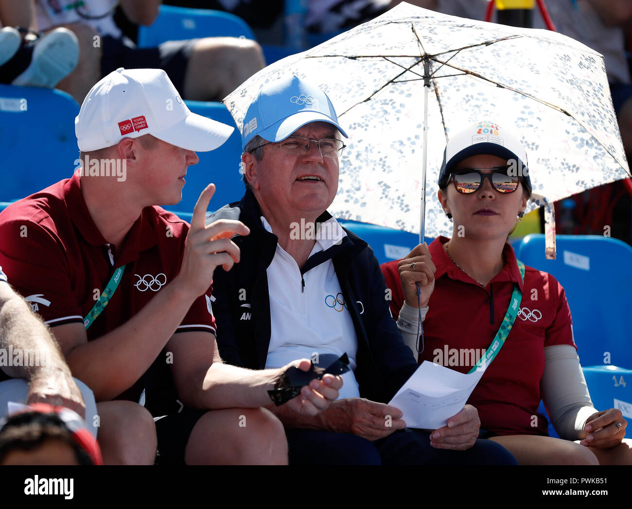 Buenos Aires. 16th Oct, 2018. Thomas Bach (C), president of the ...
