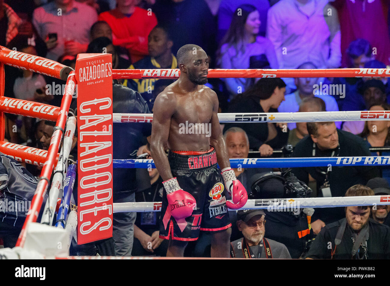 Omaha, NE U.S. 13th Oct, 2018. Terence ''Bud'' Crawford (Black and Pink ...