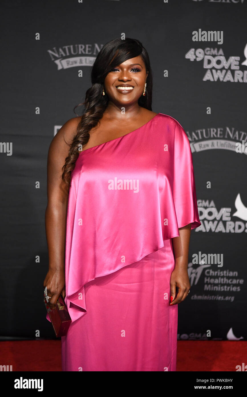 Nashville, USA. 16th Oct 2018. Deborah Joy Winans On the red carpet at ...