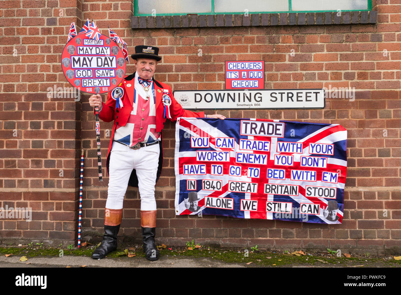 Downing Street,Smethwick,West Midlands. 17 October 2018. As Theresa May ...