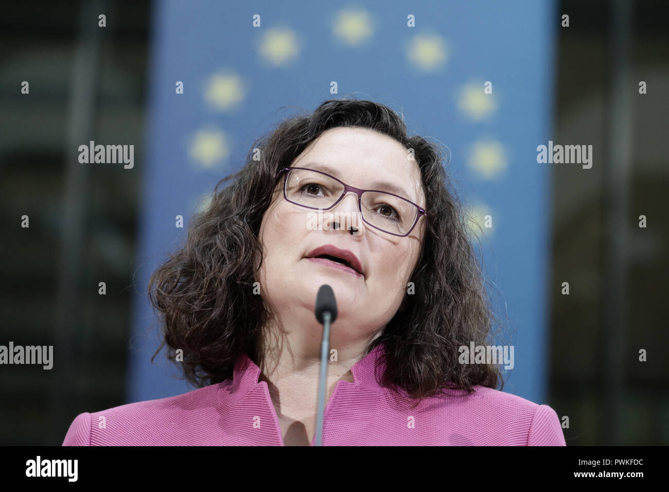 17 October 2018, Berlin: At a press conference, SPD leader Andrea ...
