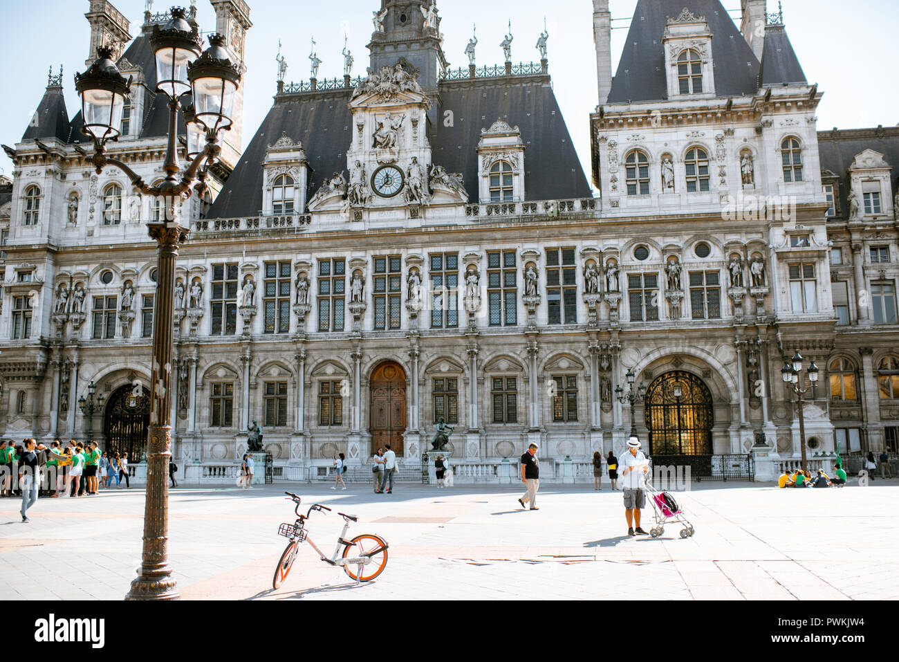 Paris france 01 hi-res stock photography and images - Alamy