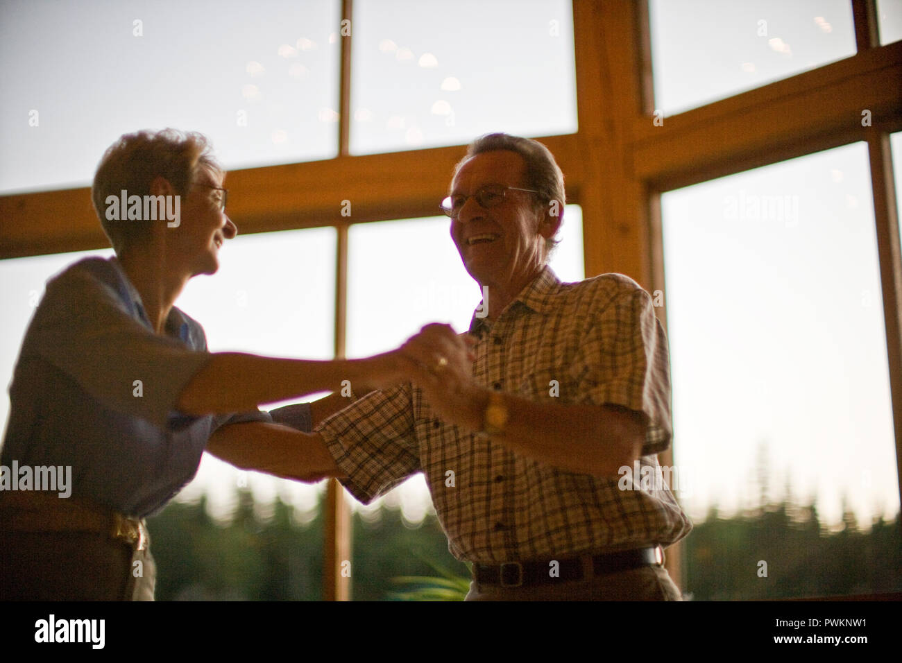 Senior couple dancing Stock Photo - Alamy