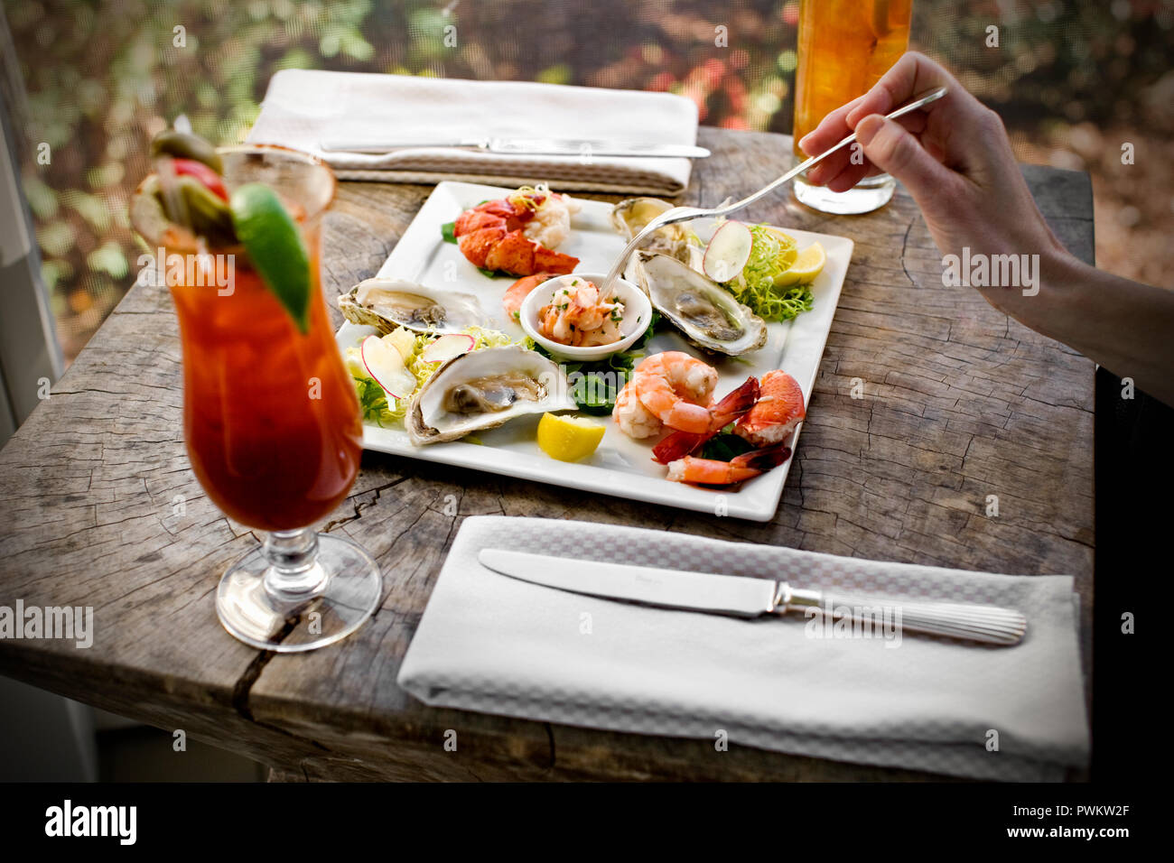 Seafood cocktails hi-res stock photography and images - Alamy
